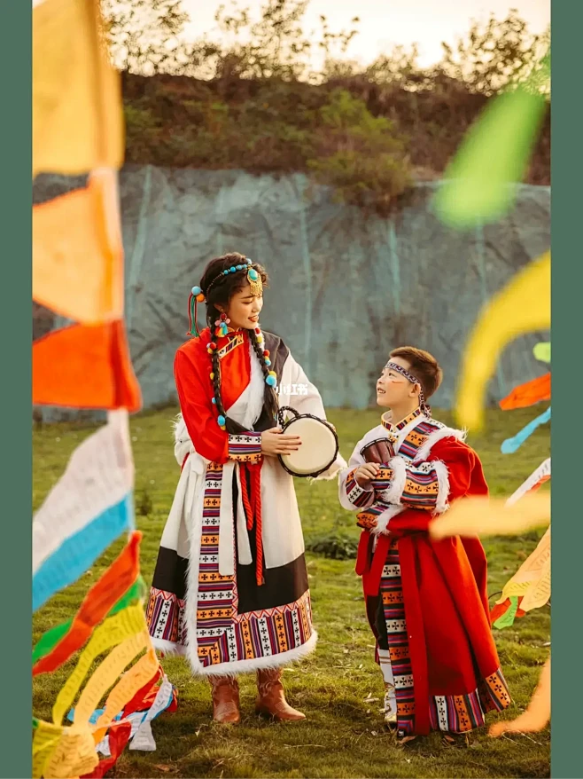 亲子写真体验藏族文化，拍不一样的亲子写真