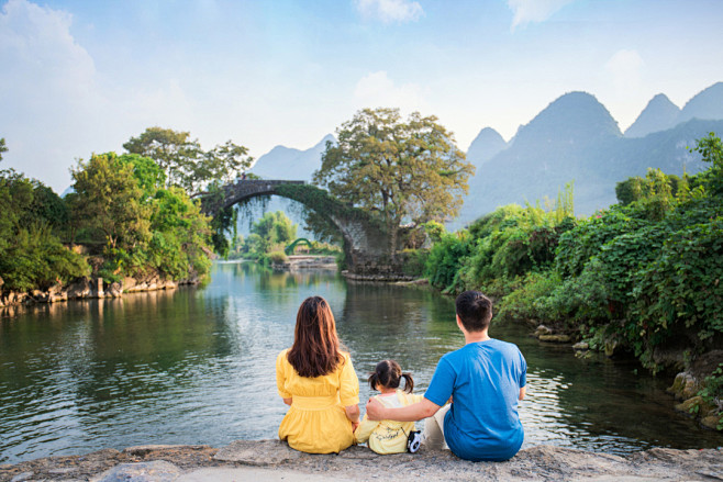 4204eebe-3148-52f9-98bb-184189a81127