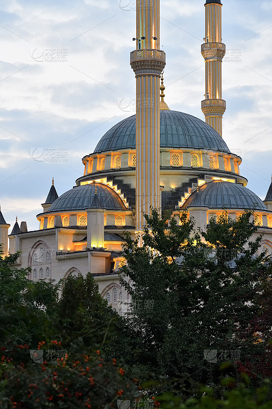 车臣清真寺的心脏，格罗兹尼，车臣，俄罗斯