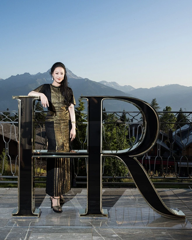 Avant-garde @teresacheungofficial and actress Qianhui WAN celebrated ...