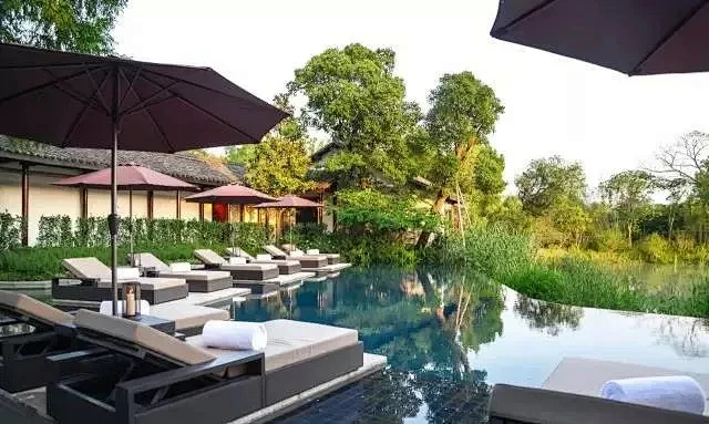 所见·西溪度假酒店 设计师_杨帆 微博：杨帆_fyyf-花瓣网