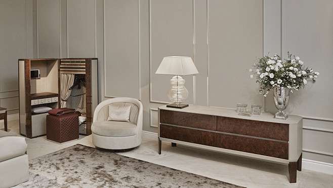 BE Ashley armchair and Todd ottoman, Rubens sideboard, Grand Tour trunk