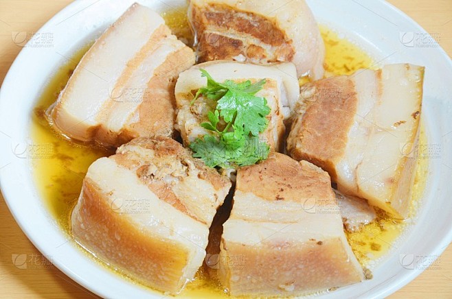 泰式食物-酱油炖猪肉(Moo Sam Chan Tun See Eeew)