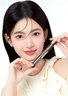 脸模_清纯气质美女-LoRA-LH-LiblibAI图片_AI美女图片素材-花瓣网