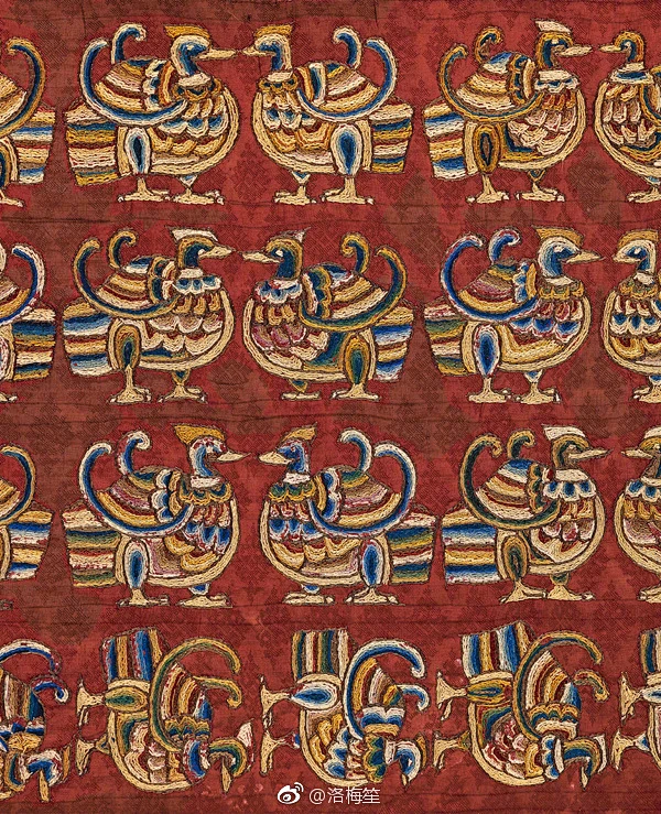 埃及，中亚，中东亚，东伊朗的织物(织绣）中的团窠，对兽，对人，对禽，时间跨度从七世纪到十三世纪。对比中国唐代的织物 O洛梅笙 -花瓣网