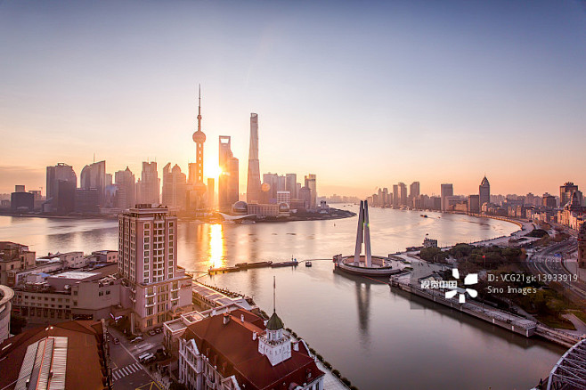 高清上海浦东陆家嘴日出