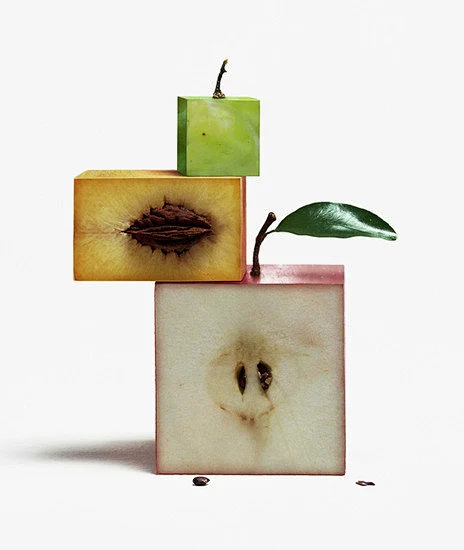 Geof Kern是获奖最多的美国摄影师之一，他有着无拘无束的想象力，他目前工作于一家创意杂广告机构，他的摄影作品曾经在世界各地展出。-花瓣网