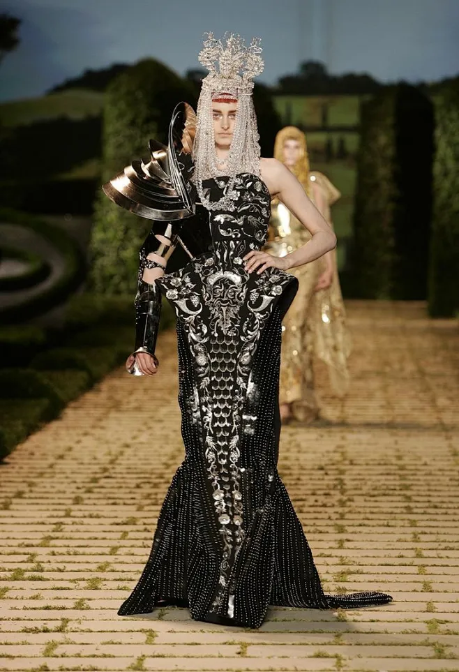 Christian Dior Fall 2006 Haute Couture-花瓣网