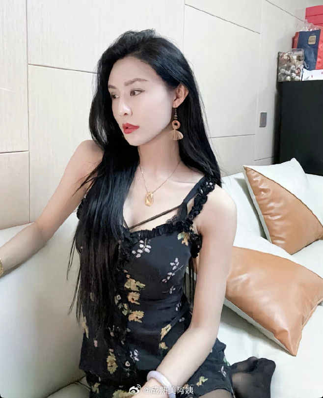 @成熟美阿姨 的个人主页 - 微博