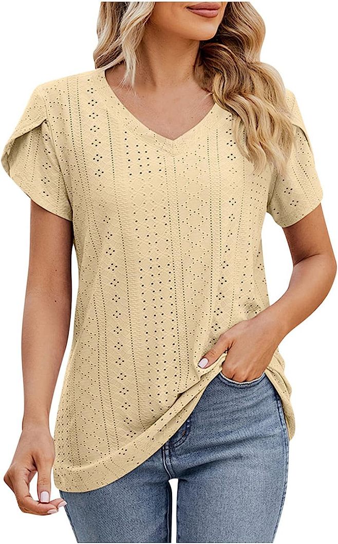 Werulen Cute Blouses for Women Summer V Neck Casual Loose T Shirts ...