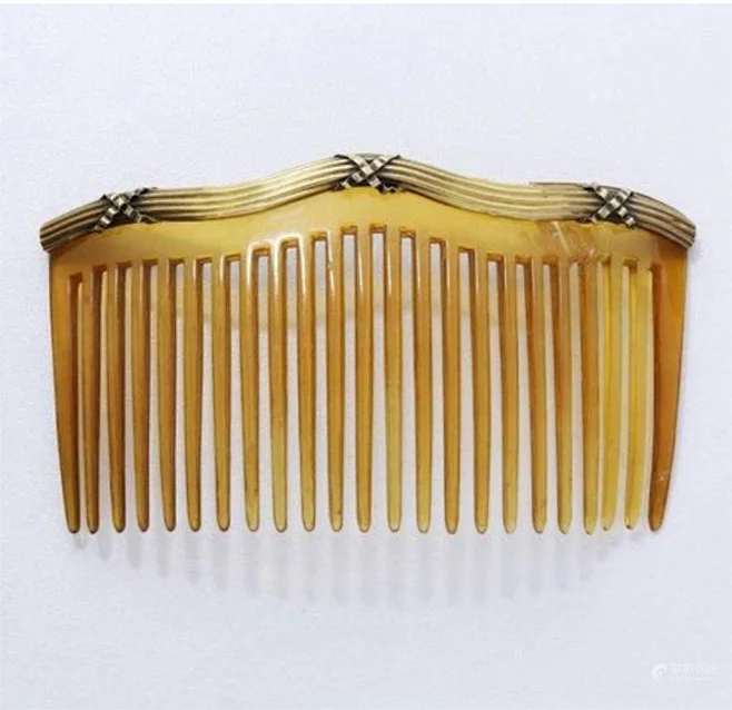 A Fine Comb-花瓣网