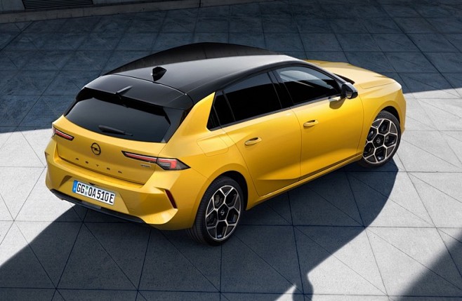 曾經的Golf對手 《Opel》發表全新第6代《Astra》 225匹插電式油電車型首度登場_4071827004