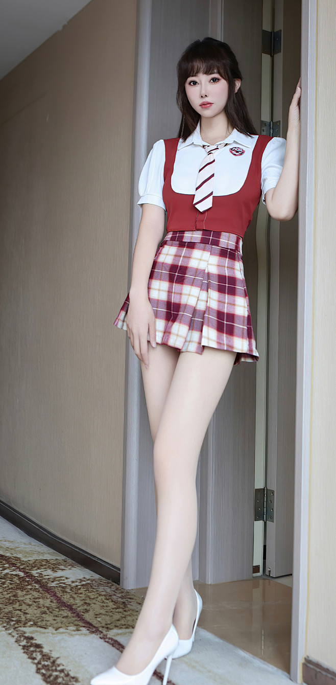 美女 金Tiao Cr#VPlus女神 (1)