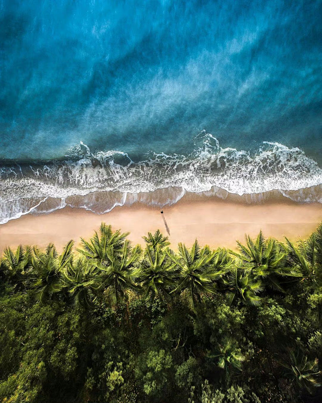 航拍海岸线 - Merr Watson