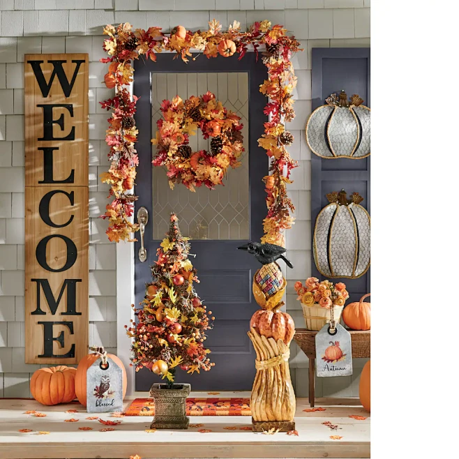 Lit Fall Garland and Wreath-花瓣网