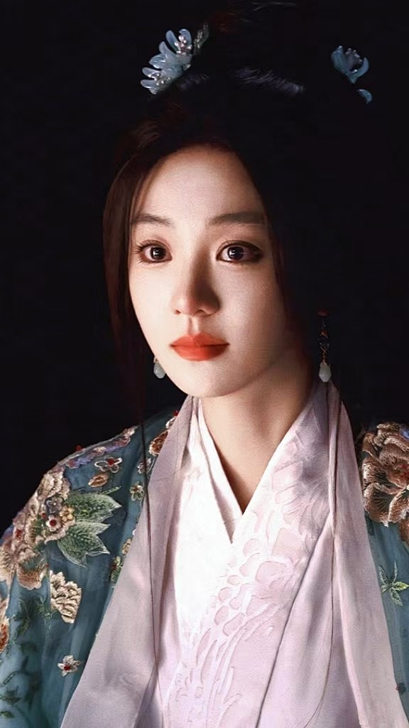 胡意旋 锋影燃梅香 楼明月