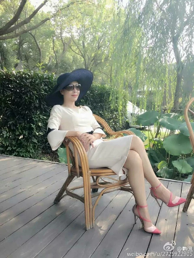 美熟美腿美高跟 熟女诱惑 熟女阿姨 花瓣网
