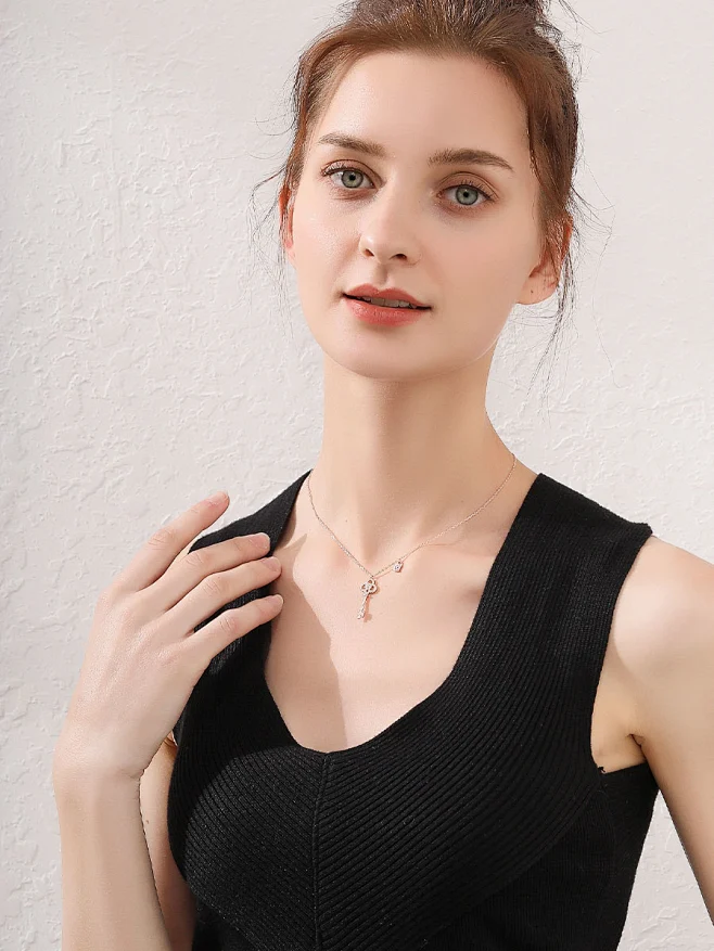 s925钥匙项链女纯银小众品牌18k玫瑰金锁骨链幸运小锁头生日礼物-tmall.com天猫-花瓣网