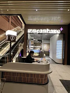 Accenture - reception desk-花瓣网