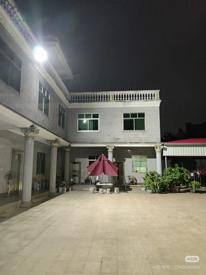 0ba472bd7aa1a85e5d9e618e376e5937-花瓣网