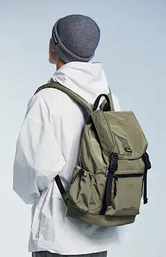 Subcrew潮牌高中大学生书包男士电脑背包休闲大容量旅行双肩包女-tmall.com天猫-花瓣网