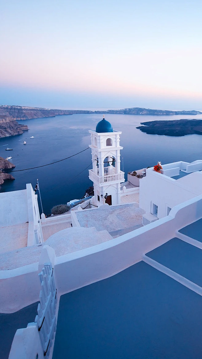 Oia, Santorini - 希腊圣托里尼风景 http://paper.ipad.ly-花瓣网