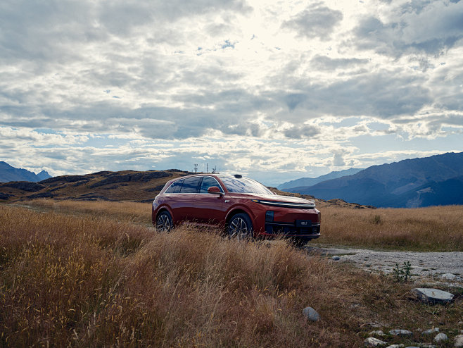 Li AUTO L7 in Queenstown on Behance