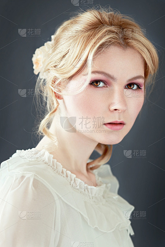浪漫的女孩 5037