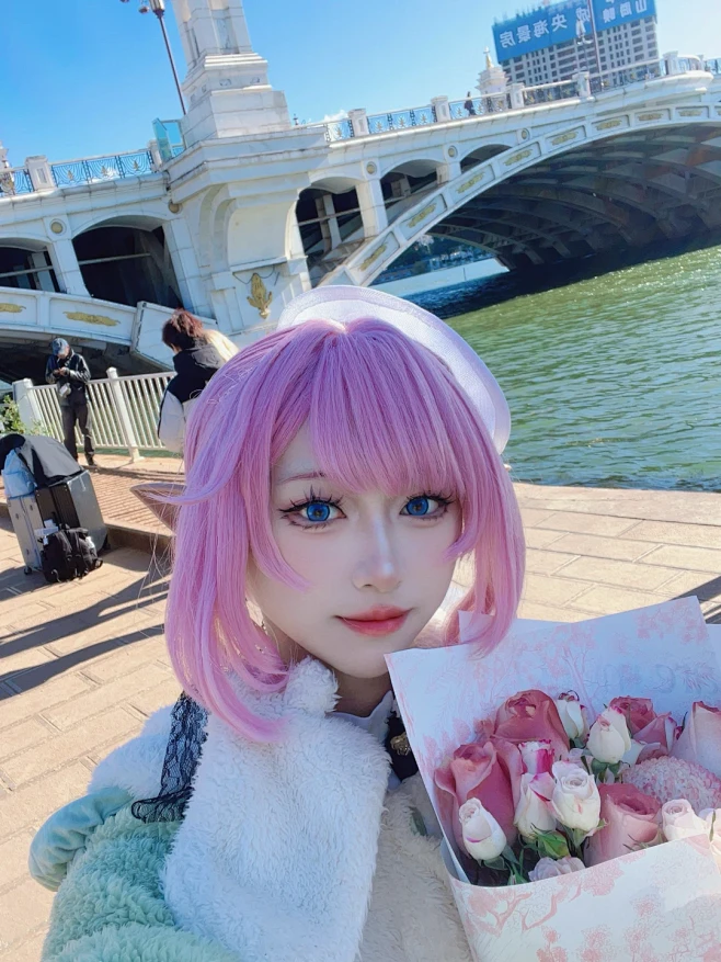 动态首页-哔哩哔哩图片_二刺螈图片素材-花瓣网