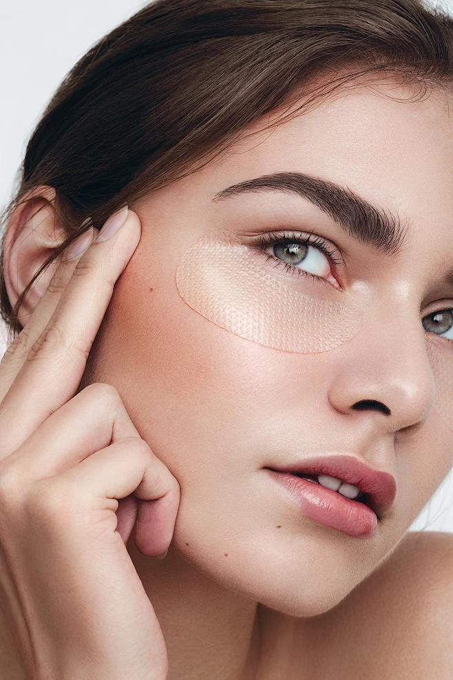 beauty beauty retouch Make Up Cosmetic postproduction photograph ...