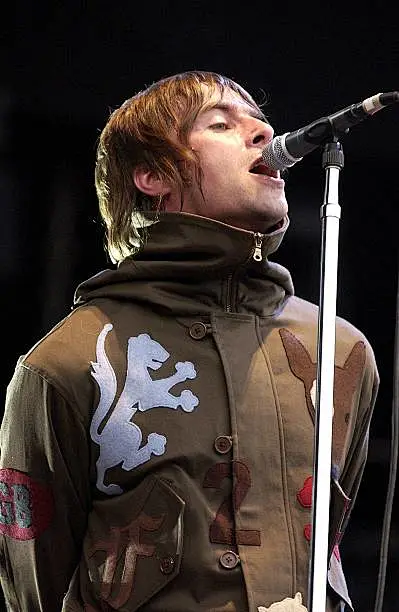 Oasis On Stage At Finsbury Park London Britain 06 Jul 2002 Oasis Liam ...