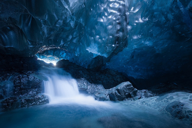 Waterfall Ice Cave(A8FF5)