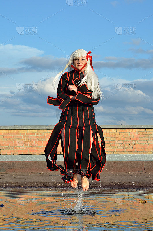 Cosplayer漂浮在空中