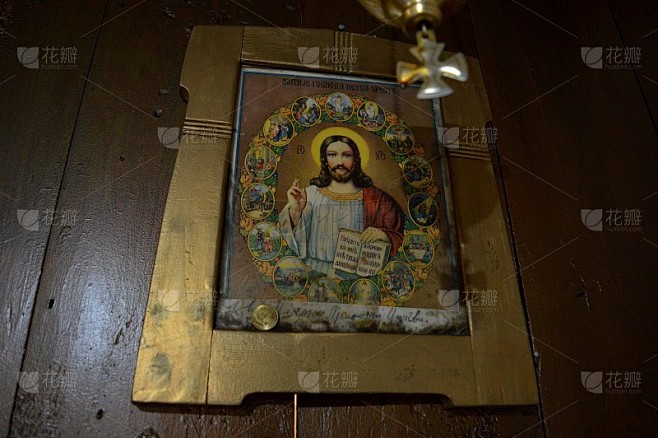 老教堂里的圣像