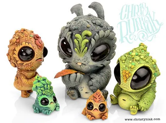 I'm totally found of Chris Ryniak's work. A world of little cute ...