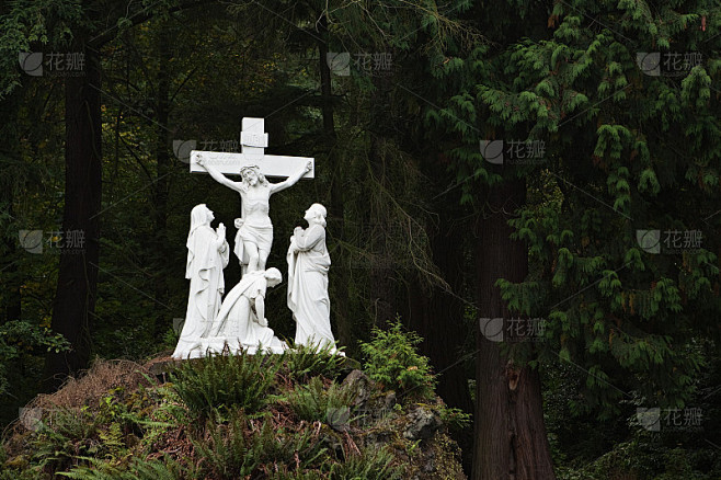 耶稣被钉在十字架上