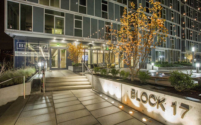 block-17-1_3678047775