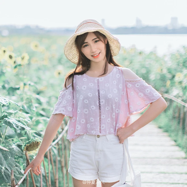 七月的向日葵 - 人像, 佳能, 小清新, 50mm, 美女, 摄影, 日系 - 仲夏wind - 图虫摄影网-花瓣网