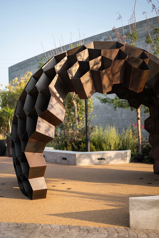 Beehive Pavilion / OCA (Office for Collective Architecture) - Exterior ...