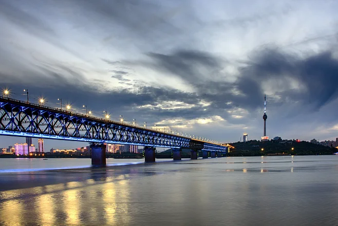 武汉长江大桥-花瓣网