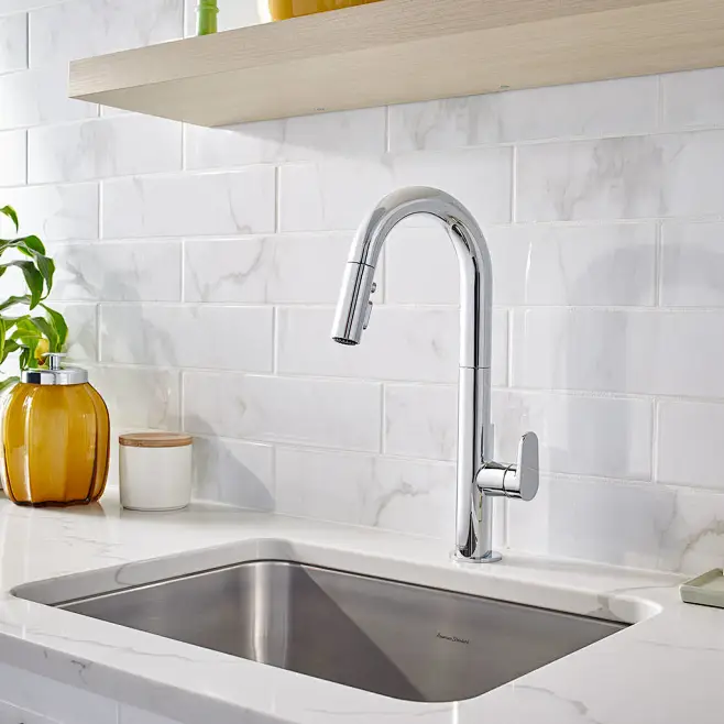 图片：Beale Pull-Down Kitchen Faucet with Selectronic Hands-Free ... : 在 ...