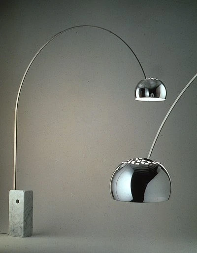 1962年为FLOS设计的ARCO落地灯-花瓣网
