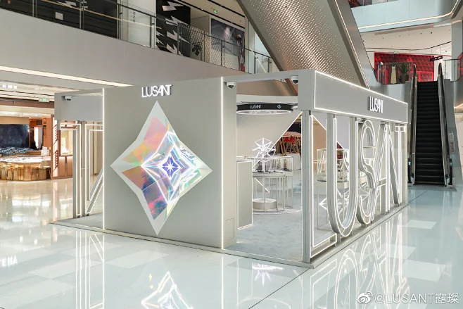 LUSANT露璨首个Pop-up Store-花瓣网