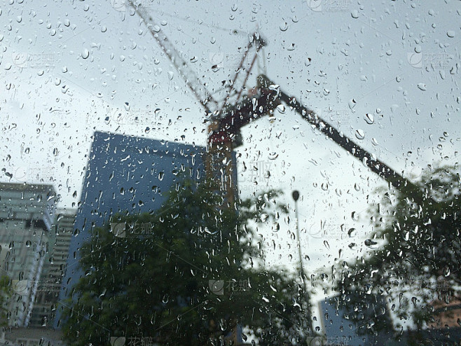 很高兴待在室内