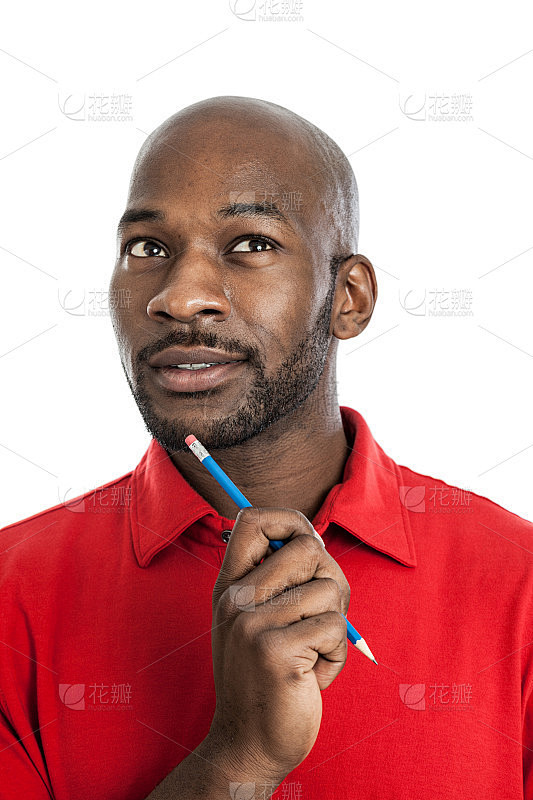 英俊的黑人在思考