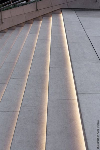 step linear lighting
