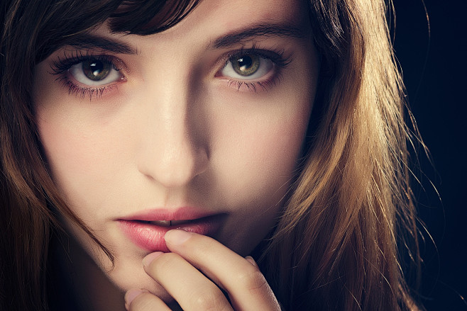 Lucia : Lucia Alonso. Actriz Ayudante: Dani Jumillas-花瓣网