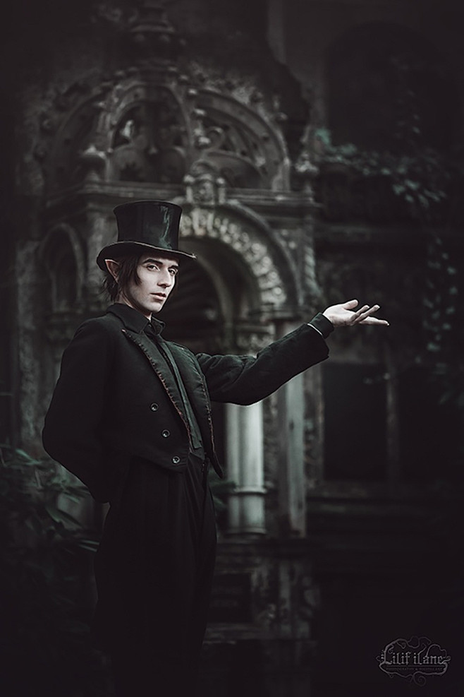 Lilif Ilane，德国女摄影师。今天，你的照片够哥特吗？