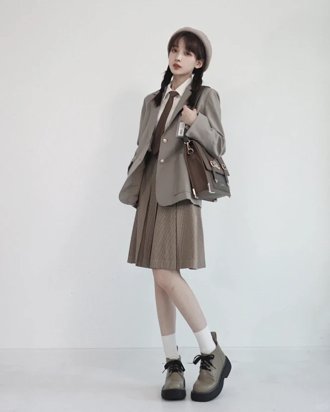 秋季出游穿搭｜把 Jk制服穿得温温柔柔