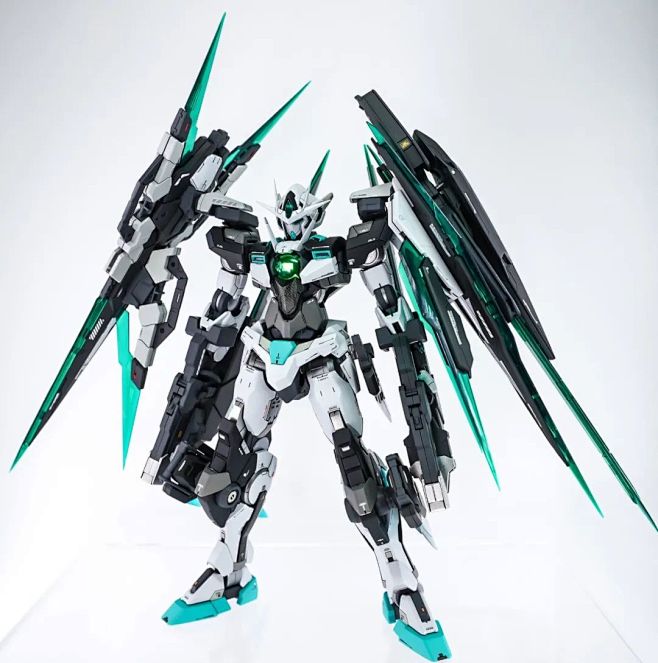 MG 00Q全刃式，初音配色？